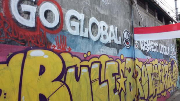 Fig. 1 – Go global, respect locals. Yogyakarta. – blogURBS