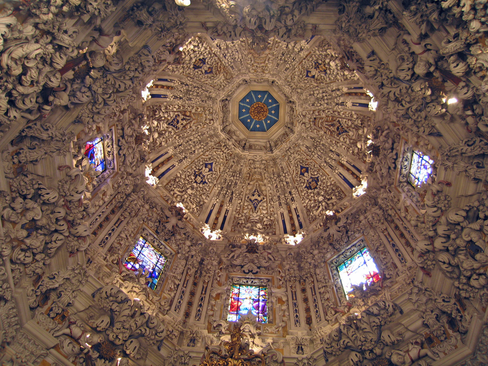 Camarín de la Virgen de la Victoria, Málaga – Identidad e Imagen de ...